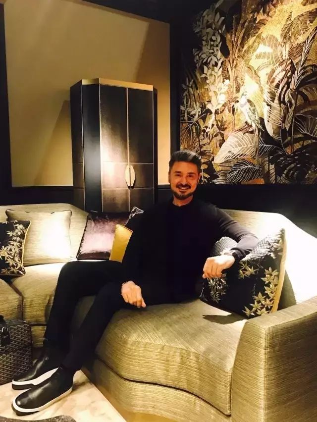 【绿植】米兰设计周Day3 | 绿植掩映着彩色的“家”（下）_装修达人_装修头条_齐家网